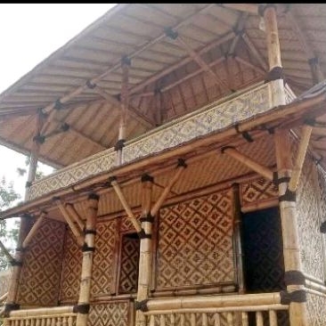 Jual Rumah bambu tingkat dengan atap genteng metal pasir/ rumah bambu ...