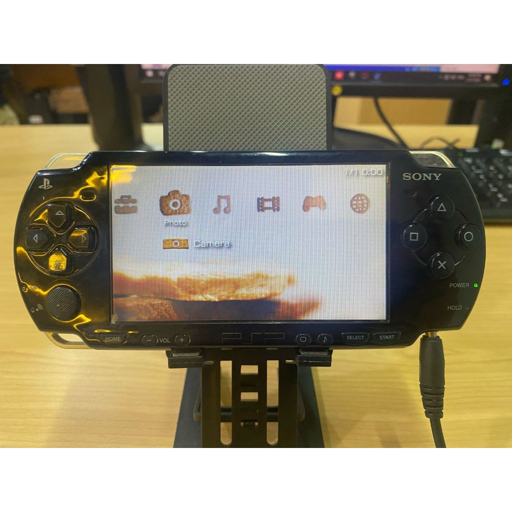 Jual Sony Playstation Portable PSP Slim 2006 tanpa memory dan baterai ...