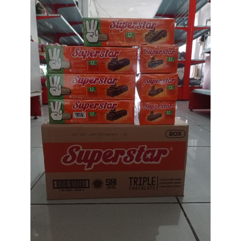 Jual 1box Wafer Superstar triple chocolate isi 12pcs | Shopee Indonesia