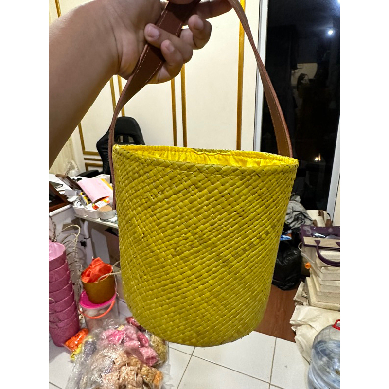 Jual READY Tas pandan parcel EMBER POLOS GAGANG SATU VINYL tas hampers ...