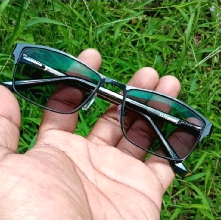 Jual Kacamata Photocromic Lensa Anti Radiasi Frame Besi Premium Untuk ...
