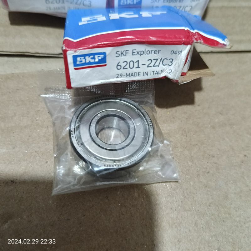 Jual 6201 ZZ C3 / 6201 2Z C3 SKF Ball Bearing ( Tutup besi 2 sisi ) | Shopee Indonesia