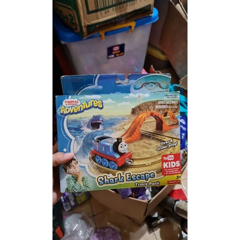 Jual thomas and friends shark escape track pack | Shopee Indonesia