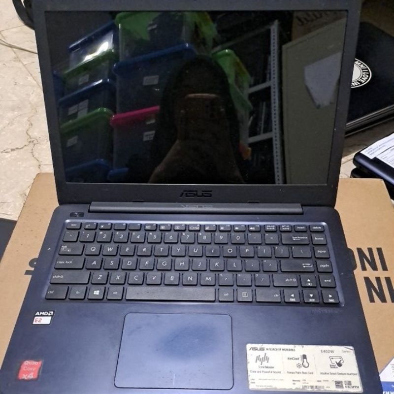 Jual LAPTOP ASUS E402W AMD E2-6110 RAM 4GB HDD 500GB | Shopee Indonesia