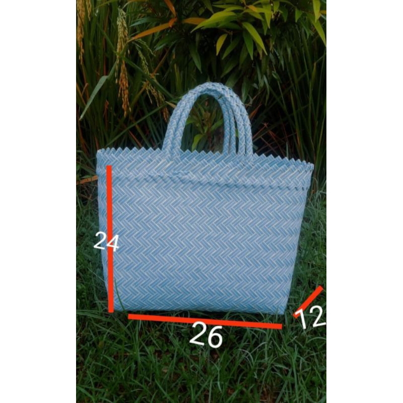 Jual tas anyaman plastik ukuran sedang / tanggung polos / tas hajatan ...