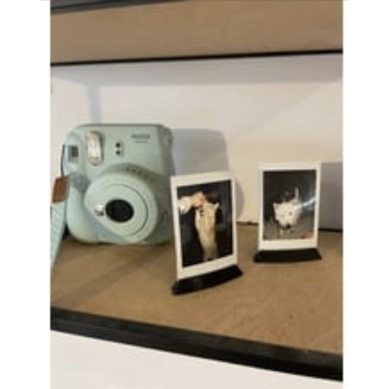 Jual stand foto polaroid atau foto booth dudukan foto instax mini dll ...