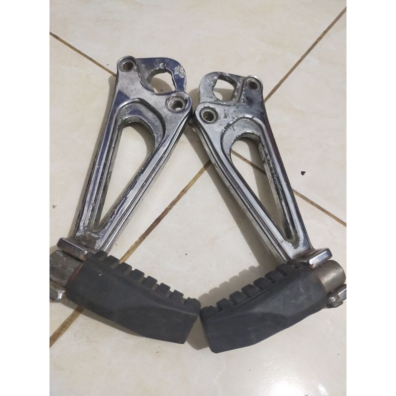 Jual poot step belakang ninja R original copotan sesuai dengan gambar | Shopee Indonesia