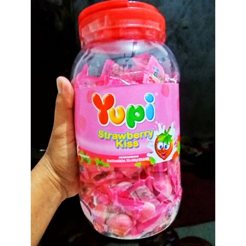 Jual Permen Yupi Kaleng / Jajan Lebaran / Paket Parcel Lebaran ...