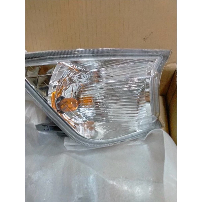 Jual Lampu sen sein bumper depan kanan innova reborn 2016 2017 2018 ...