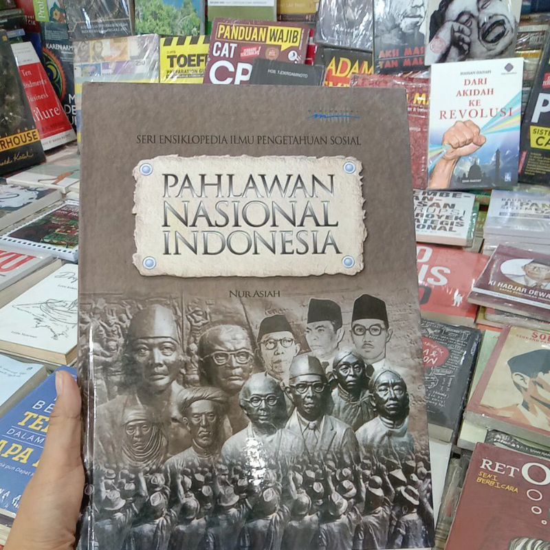 Jual buku pahlawan nasional Indonesia original nur asiah | Shopee Indonesia