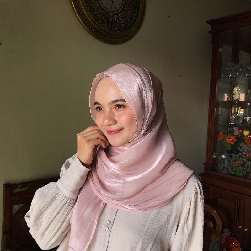 Jual Pashmina Shimmer silk / Pashmina Arabian Turky / Pashmina Premium ...