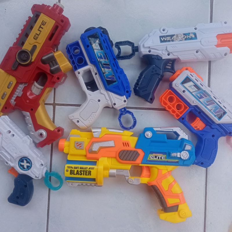 Jual Mainan Pistol Tembakan Gun Zuru Elite Weapon LS Preloved Second ...