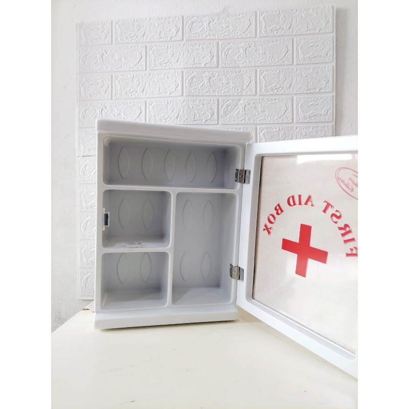 Jual Kotak P3k dinding besar/Maspion/kotak p3k MC 11/First Aids box ...