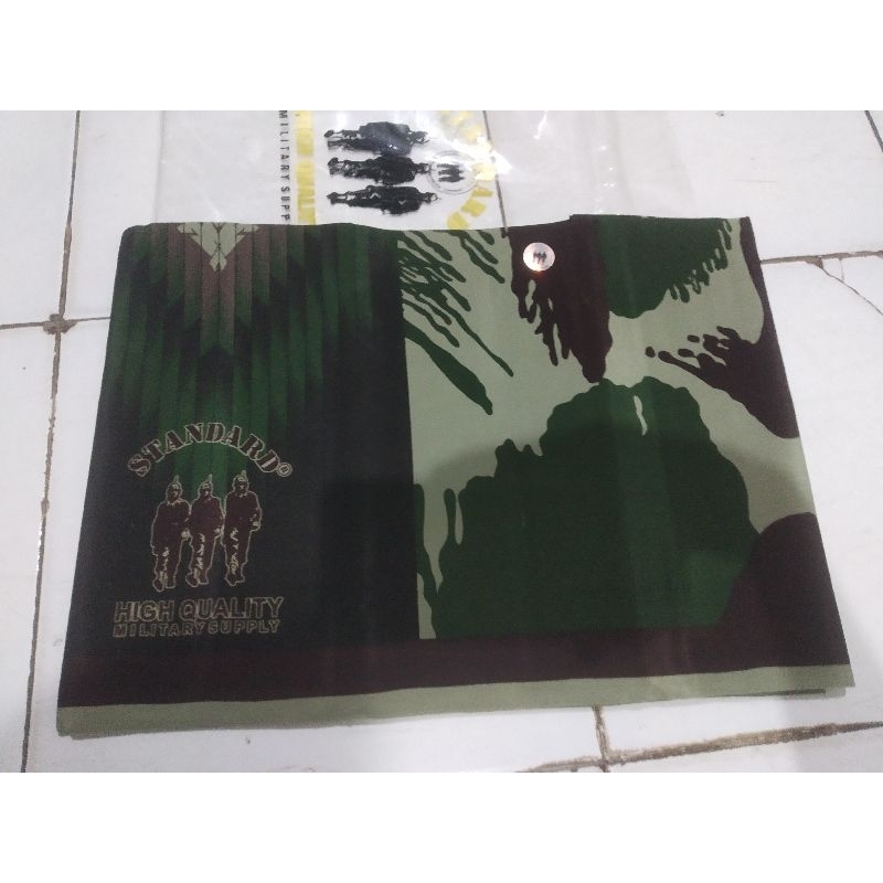 Jual Sarung Dewasa Merk Standar Motif Doreng TNI Lama / Darah Mengalir ...