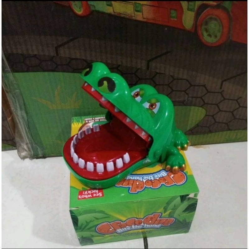 Jual mainan game LZ 1 CrocoDile bite the hand/mainan gigit buaya/gigit ...