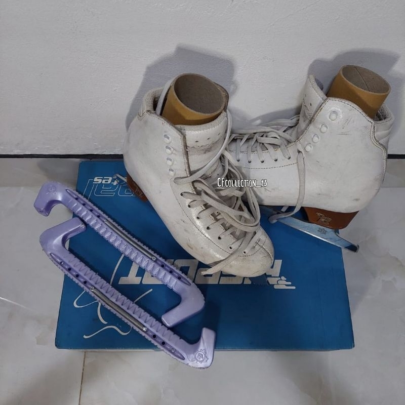Jual 1 Set Sepatu Ice Skating Merk Risport Dengan Bladeguard Bekas ...
