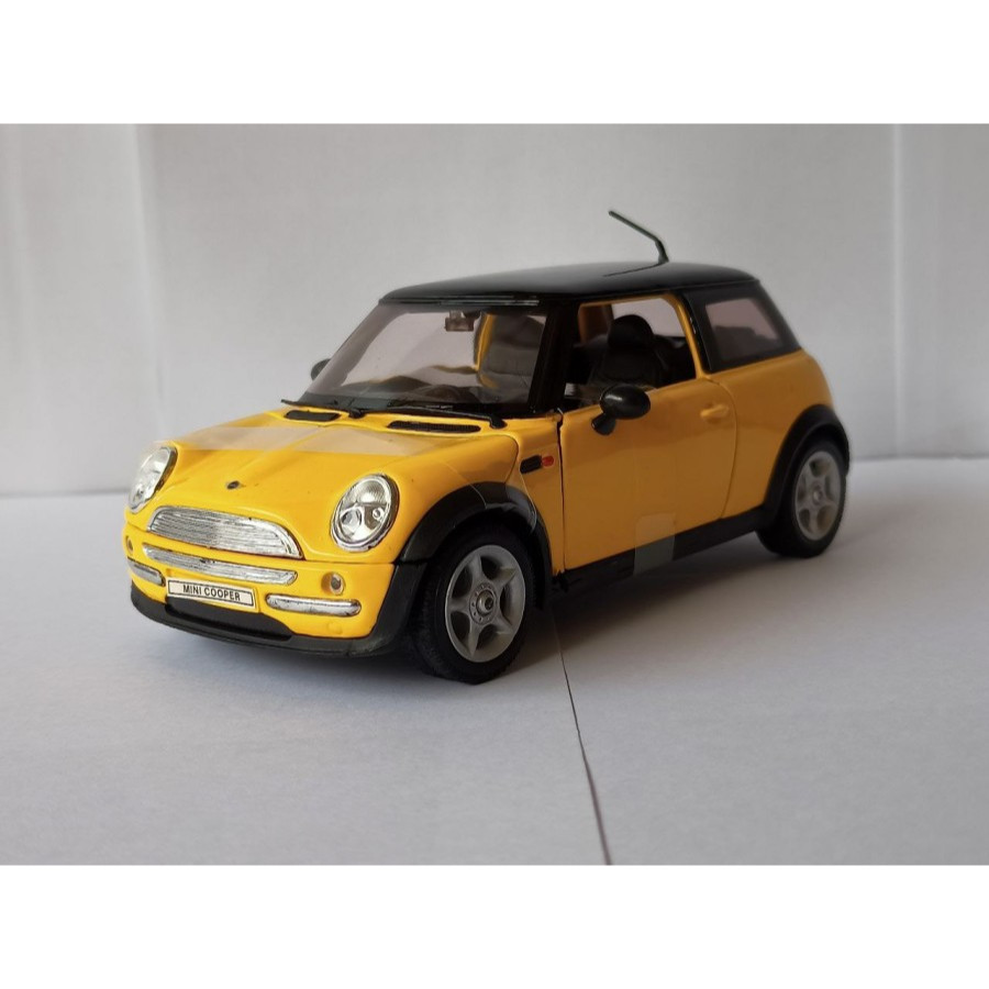 Jual Diecast Mobil Mini Cooper Hatch Kuning Welly 1 24 Mainan Koleksi Harga Murah Shopee Indonesia