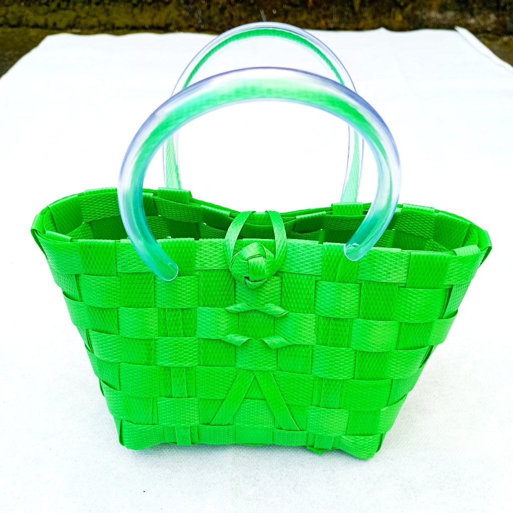 Jual Tas Anyam Mini Cantik Dan unik Ukuran Panjang 12 cm, Lebar 8 Cm ...