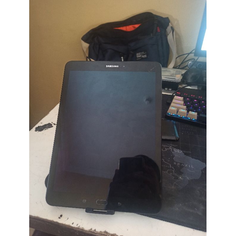 Jual Samsung Galaxy Tab S3 layar retak dan mati, mesin hidup dan battre ...