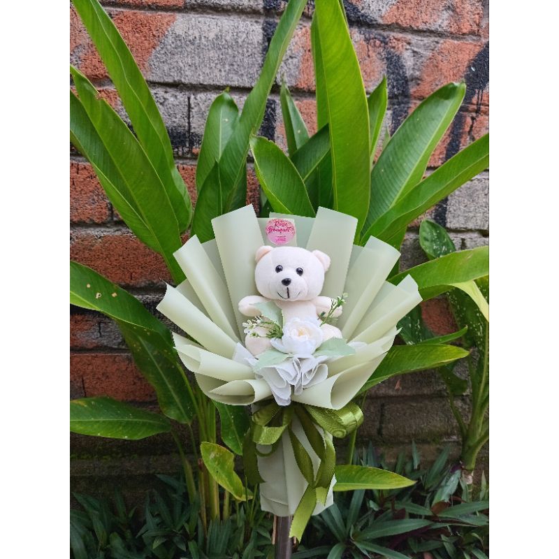 Jual Bucket boneka beruang // untuk cewek cowok // bisa request topi ...