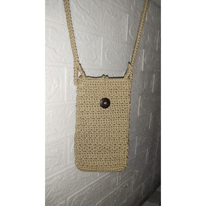 Jual handmade tas hp rajut simple/crochet phonebag | Shopee Indonesia