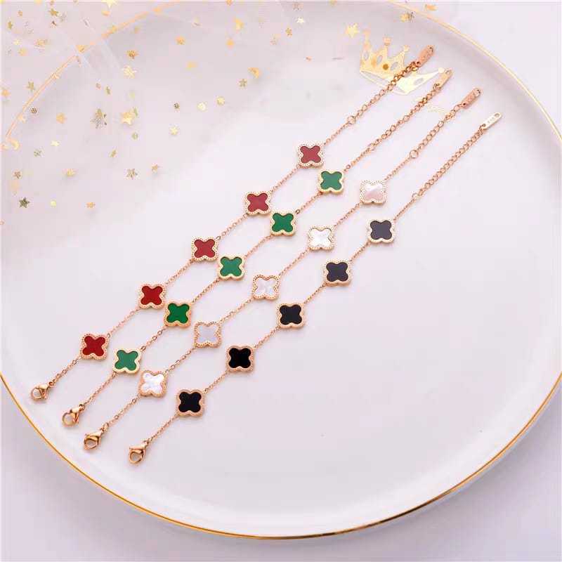 Jual Gelang Tangan Wanita Rantai Motif Daun Bunga Clover Titanium Steel ...