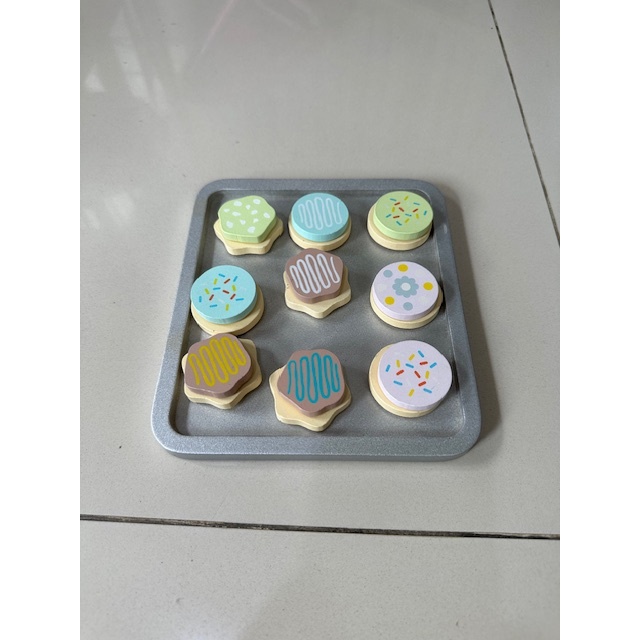 Jual Leo & Friends Bake Set Cookie Toy with Baking Oven Tray Wooden ...