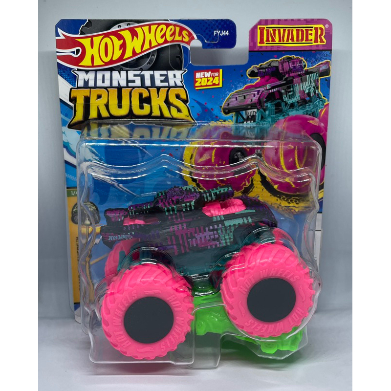 Jual Hot Wheels Monster Trucks Invader Tank Camo Crashers 1:64 ...
