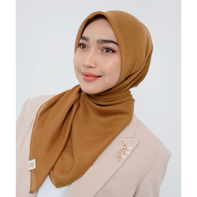 Jual Efabric - Hijab Segi Empat Nala Paris Premium | paris premium / Kerudung segi empat 115 x ...