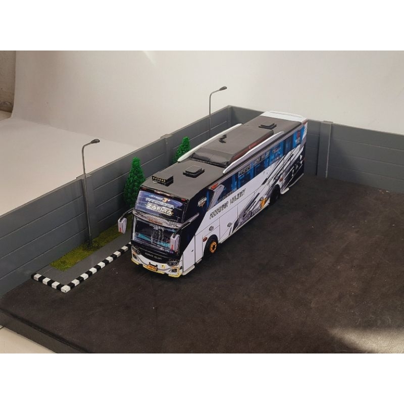 Jual miniatur papercraft bus skala 50 azzahra holiday zafira | Shopee ...
