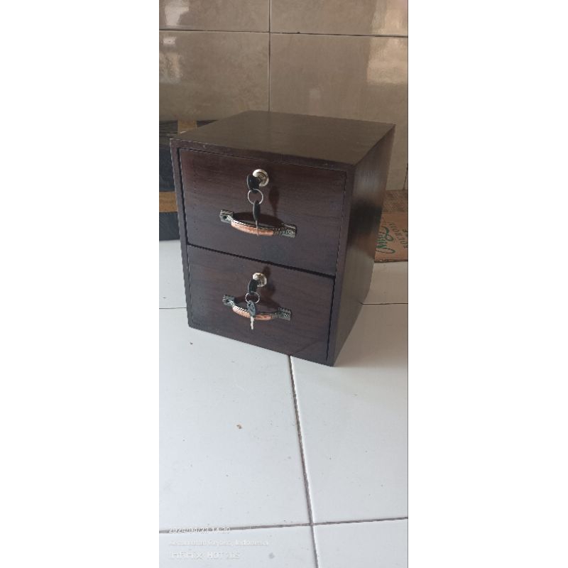 Jual laci dari kayu jati susun dua ukuran 30x25x30 pakai rel sleding ...