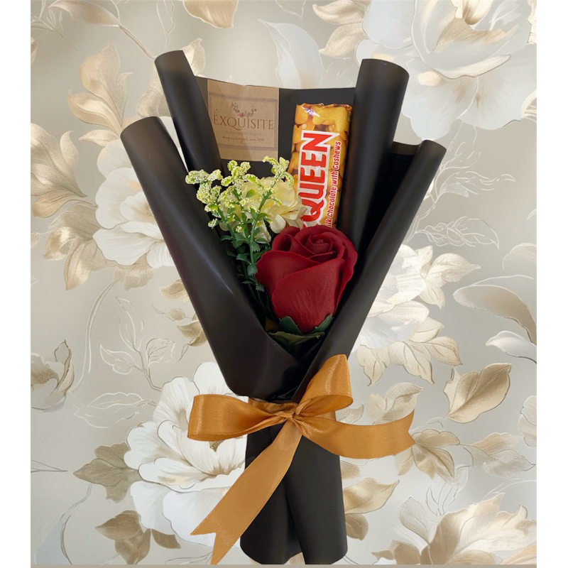 Jual Buket Bunga dengan Silverqueen Buket Wisuda Graduation Gift Hari ...
