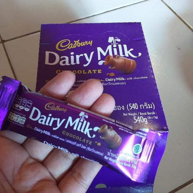 Jual ADY78 CADBURY DAIRY MILK 11GR 1 BOX, CADBURY 11 gram ISI 20 PCS ...
