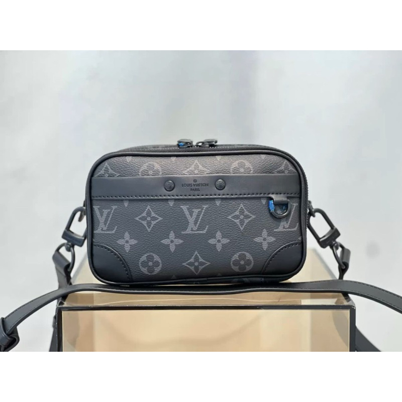 Jual Tas Pria Lv Small Alpha Messenger BHW Men Bag's | Shopee Indonesia