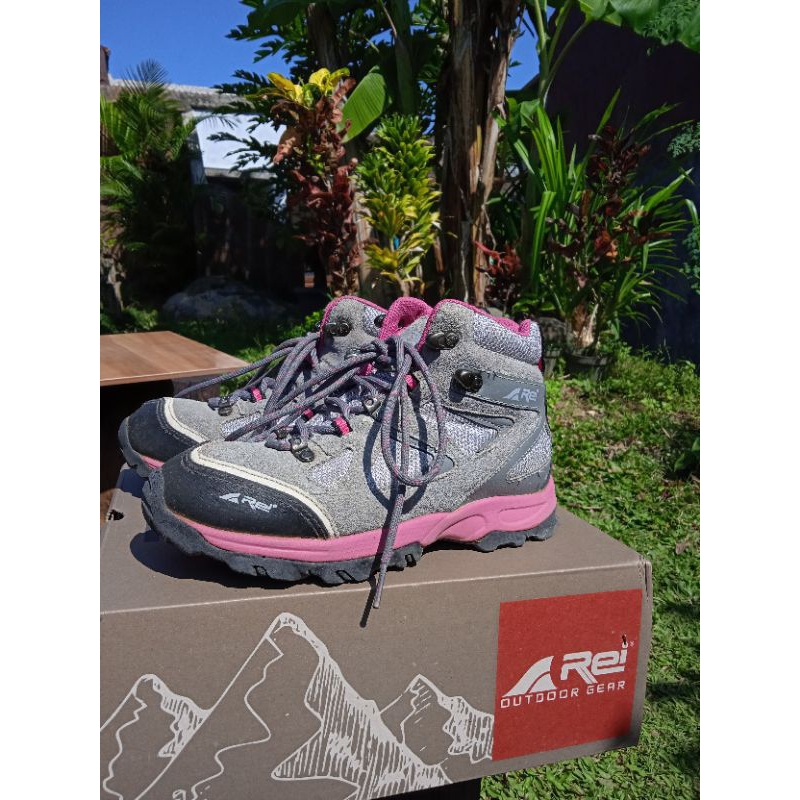 Jual Sepatu Gunung Rei | Shopee Indonesia