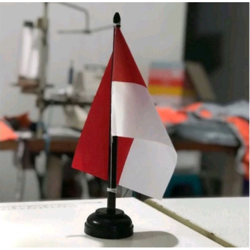 Jual Bendera Meja + Tiang Bendera Meja Merah Putih 1 Set Sesuai Foto ...
