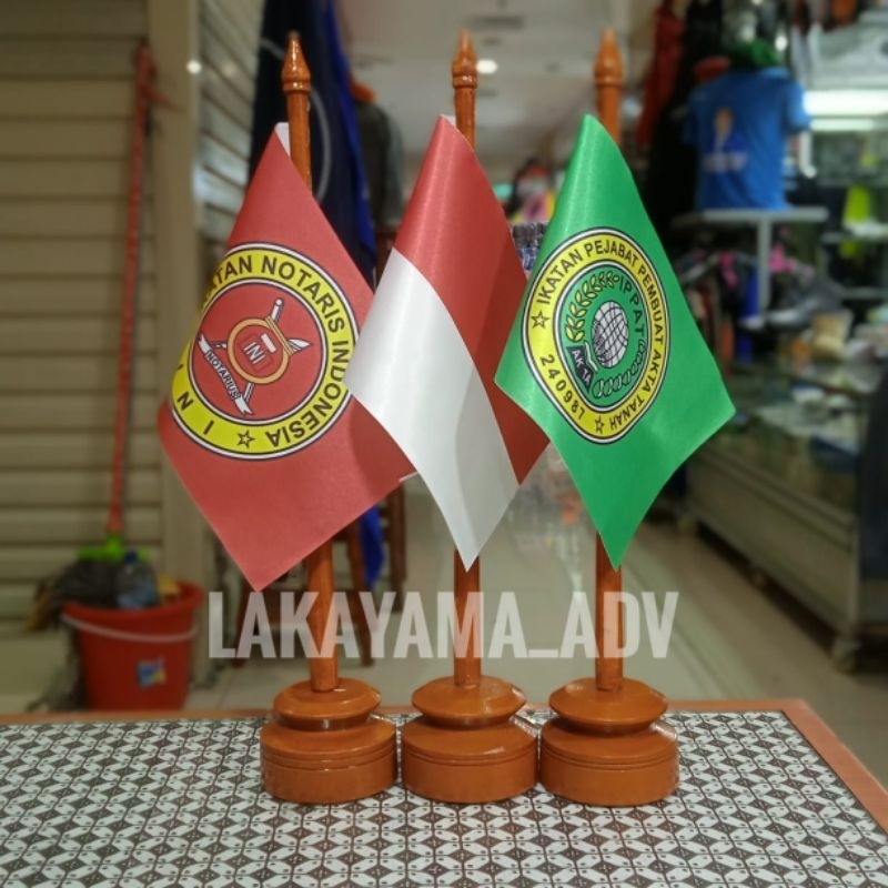 Jual bendera meja NOTARIS bendera INDONESIA bendera IPPAT tiang vandel ...
