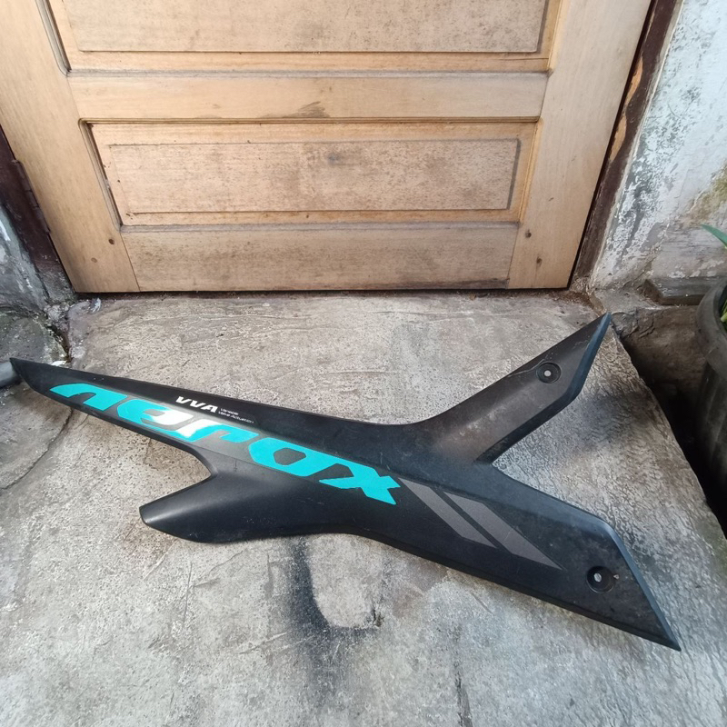 Jual deltabox cover side KANAN yamaha all new aerox hitam dof original ...