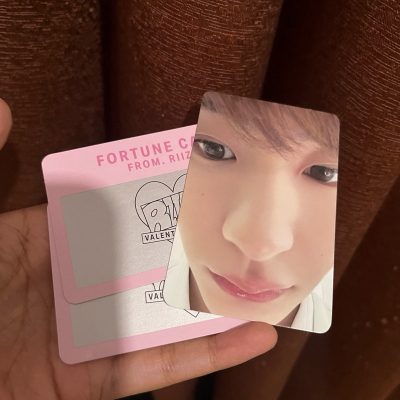 Jual PC Photocard Anton RIIZE (TC MD Valentine) | Shopee Indonesia