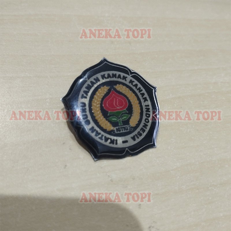 Jual Pin IGTKI Pin Bros Logo IGTKI Pin Ikatan Guru TK - Aneka Topi ...