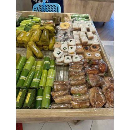 Jual Michelle Bakery Cake Slice Size / Bolu Roti Kue Cemilan Oleh-oleh ...