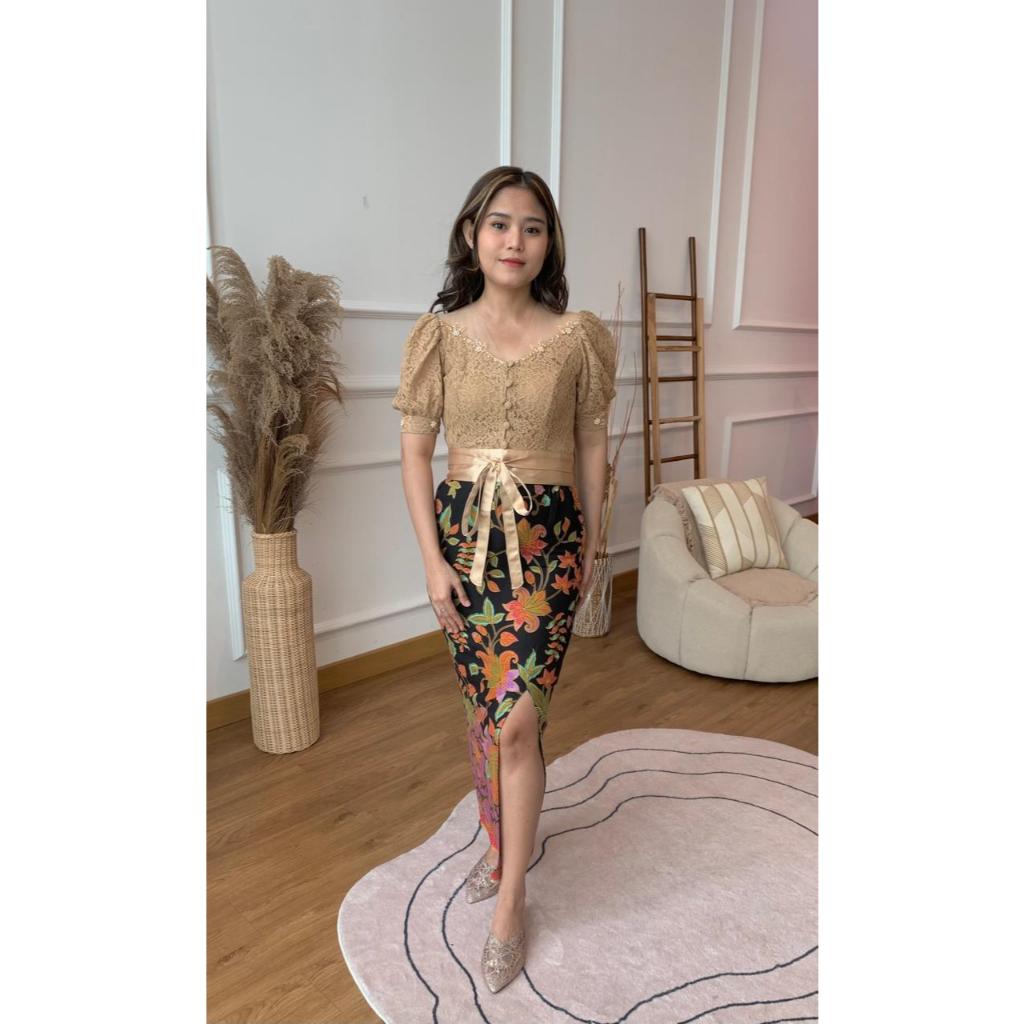 Jual ANGGUN KEBAYA - Kebaya Raisa | Kebaya Modern | Kebaya Lamaran ...