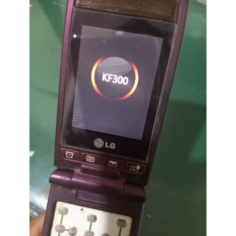 Jual LG KF 300 flip bahan langka | Shopee Indonesia