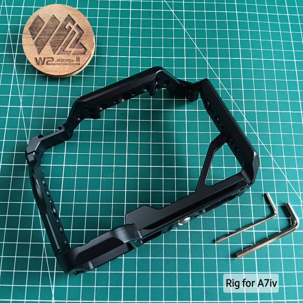 Jual Cage Camera Rig for sony a7iv a74 a7m4 a7 mark iv l plate | Shopee ...