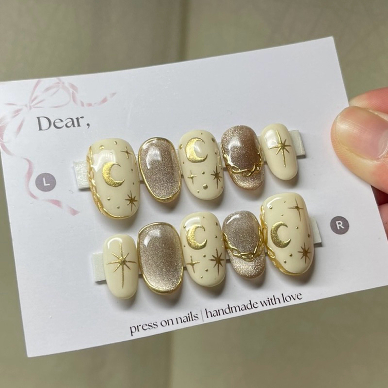Jual Moonlight Press On Nails | 𝗣𝗥𝗘𝗠𝗜𝗨𝗠 𝗚𝗟𝗢𝗦𝗦𝗬 | 10pcs Fake nails ...
