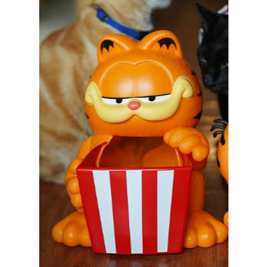 Jual Garfield Popcorn Bucket Collectible Merchandise XXI Ready | Shopee ...