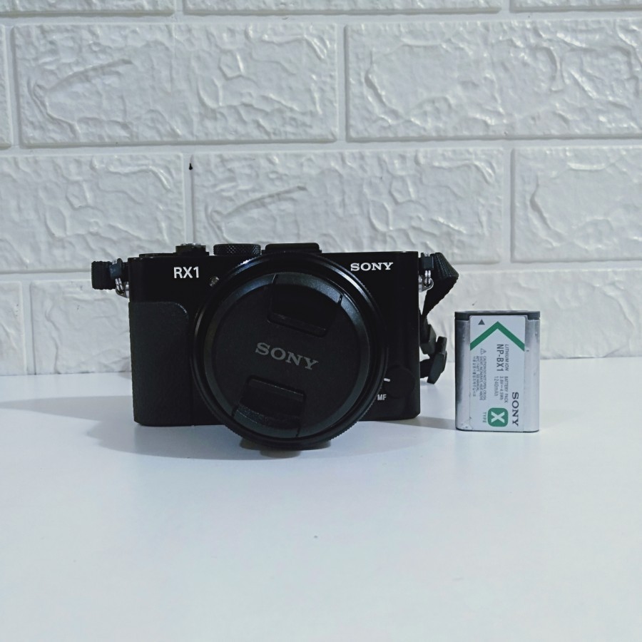 Jual Sony RX1 Lensa Zeiss 35mm full frame cmos | Shopee Indonesia
