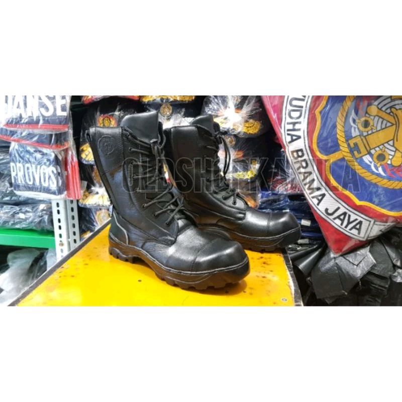 Jual sepatu pemadam damkar PDL lapangan logo pemadam embos / timbul ...