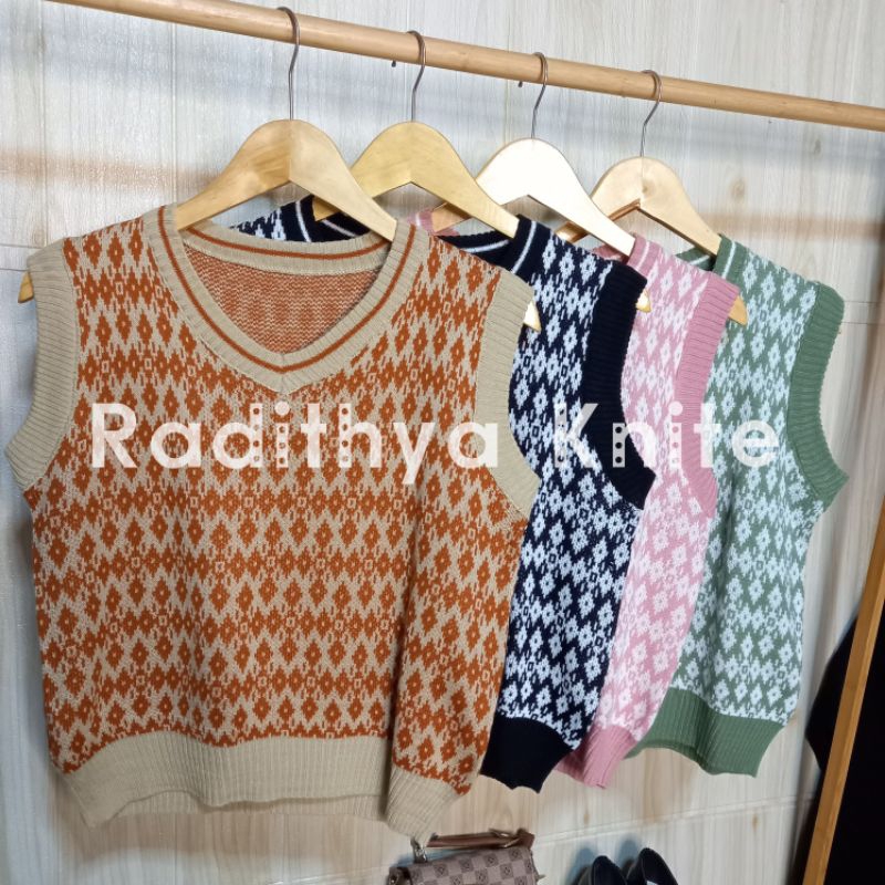 Jual Rompi Rajut Sido Motif Vintage-Vest Knitted Simetris | Shopee ...
