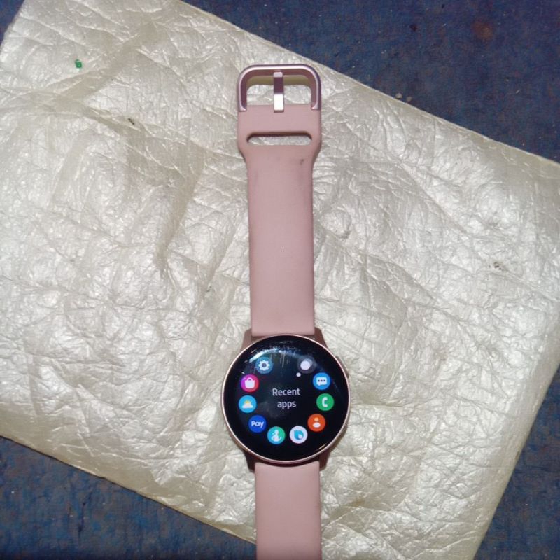 Jual jam smartwatch-samsung active 2 (40mm) original good condition ...